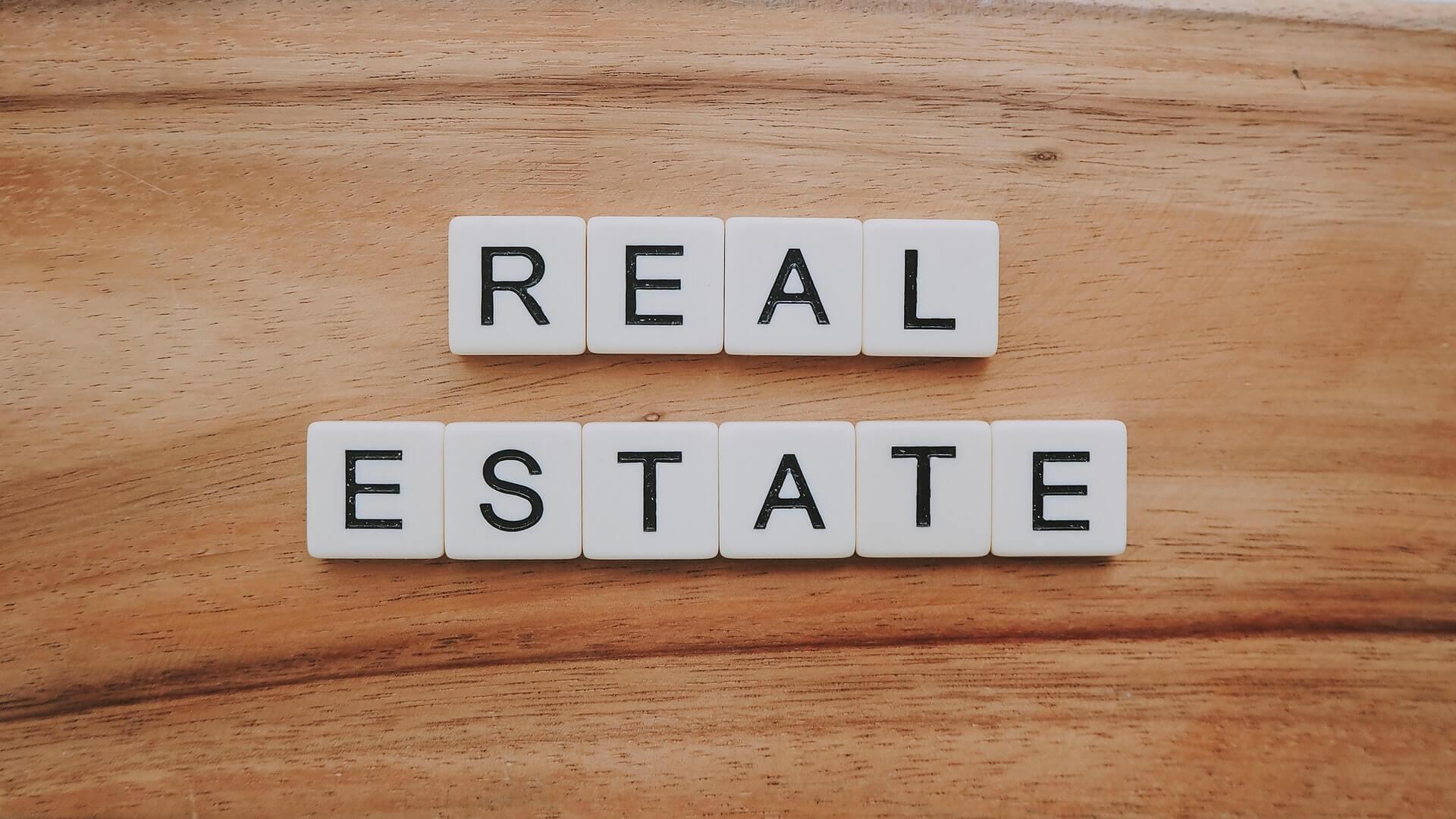 Best Real Estate Words and Synonyms That Sell | ListingAI